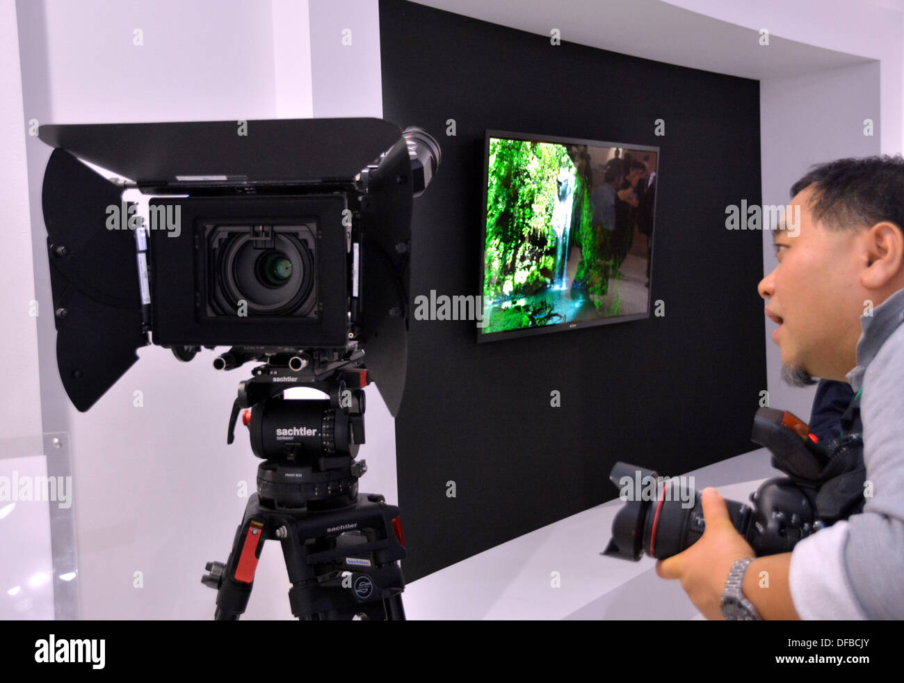 Makuhari, Japan. 1st Oct, 2013. Sony introduces its new Cine Alta 4K ...