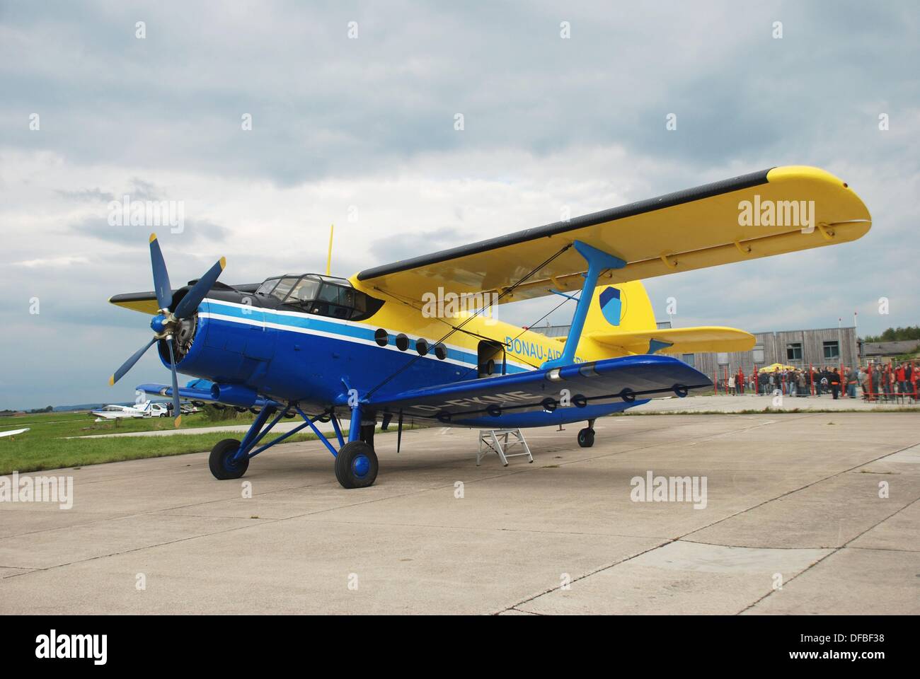 Civil biplane flying aircraft hi-res stock photography and images - Alamy