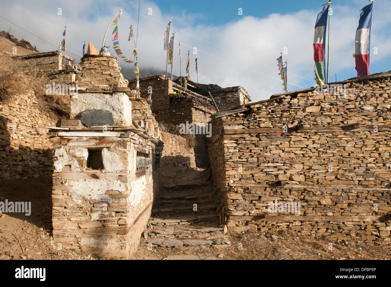 Traditional nepalese stone house himalayan hi-res stock photography and ...