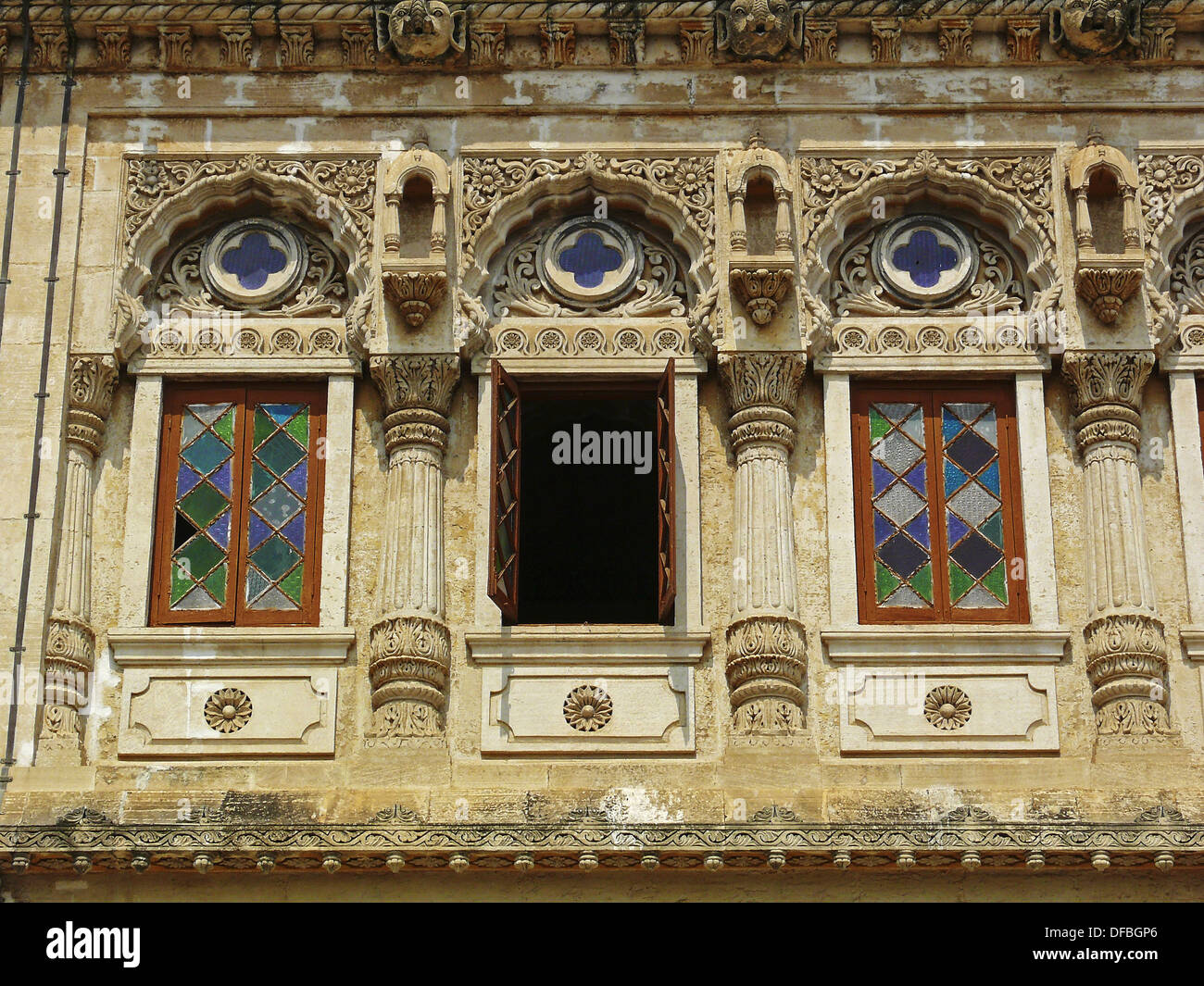 Chatri painting hi-res stock photography and images - Alamy