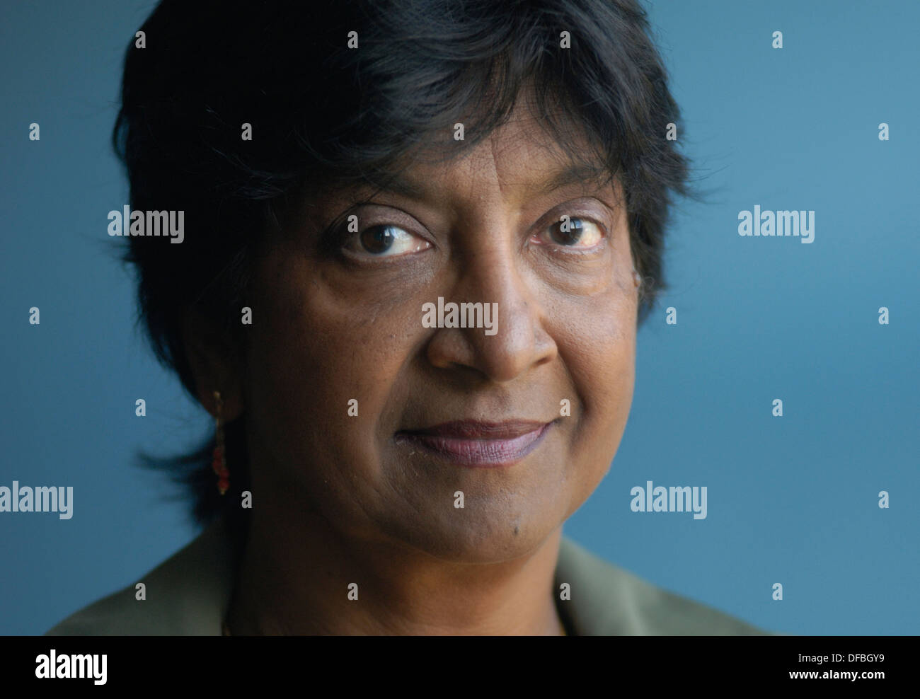 The south african high commissioner hi-res stock photography and images ...