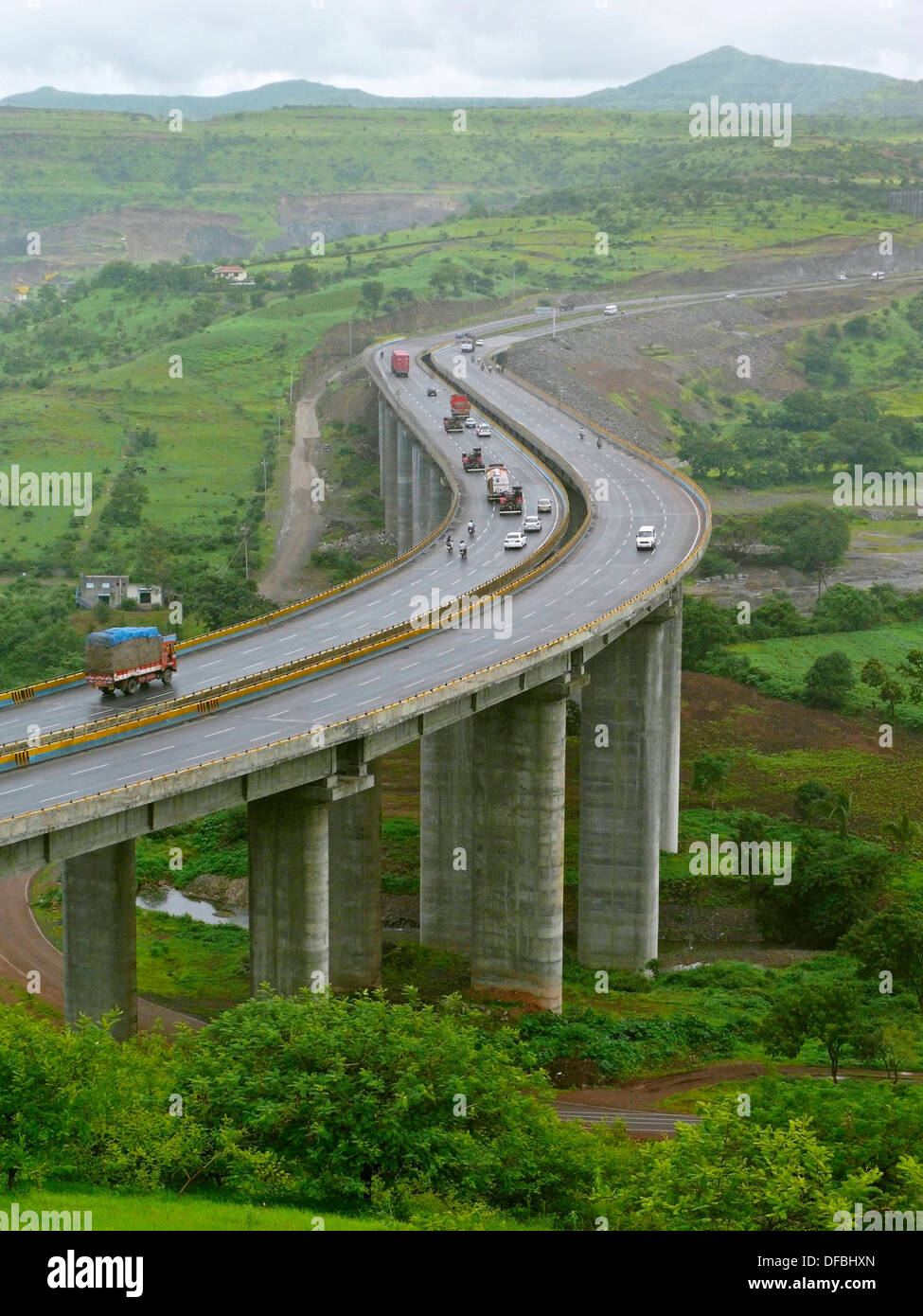 Bridge pune india hi-res stock photography and images - Alamy