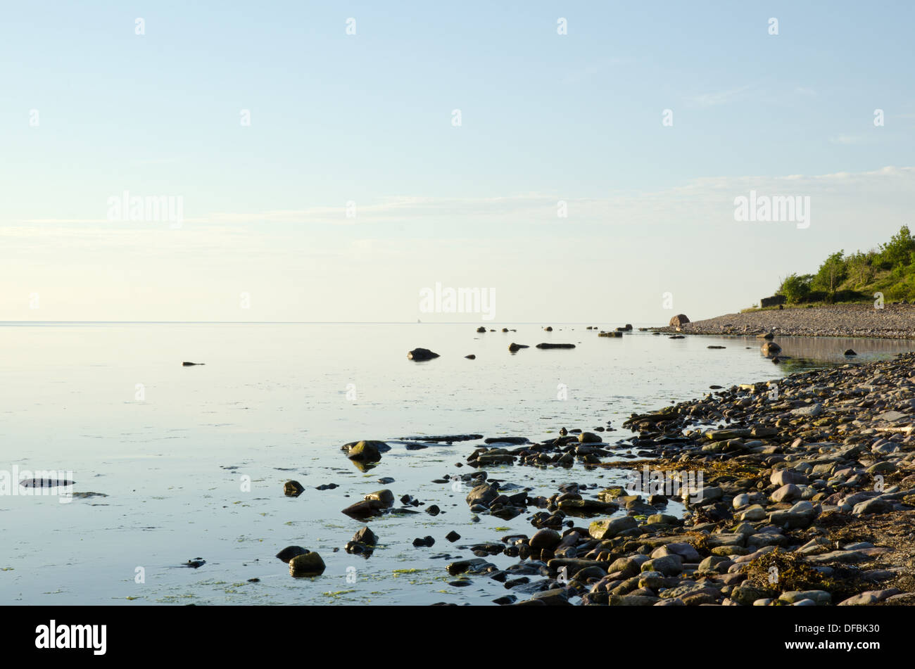 Shoreline calm hi-res stock photography and images - Alamy