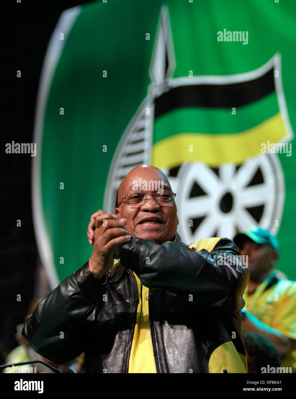 President Jacob Zuma sings and dances opening African National Congress ...