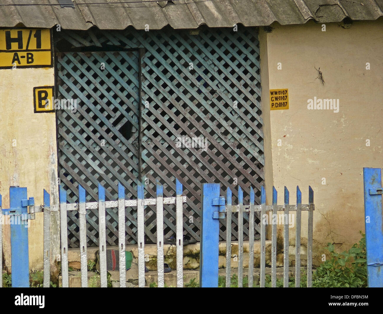 Staff Entrance High Resolution Stock Photography and Images - Alamy