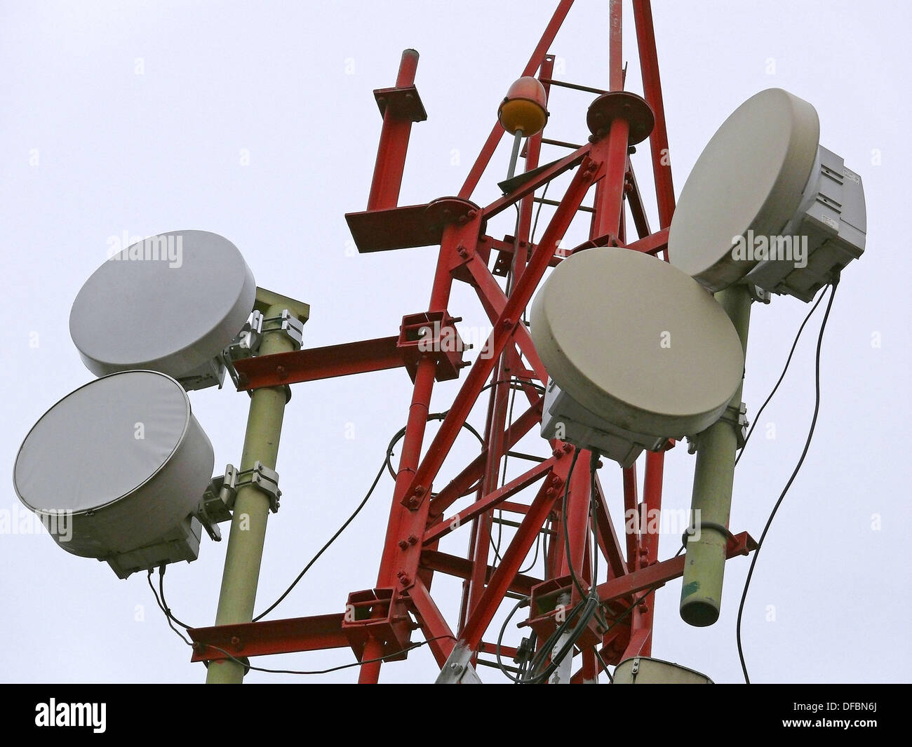 Cell phone tower india hi-res stock photography and images - Alamy