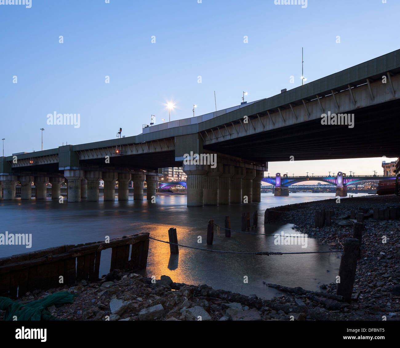 Southwark Bridge, London, United Kingdom. Architect: Sir Ernest George ...