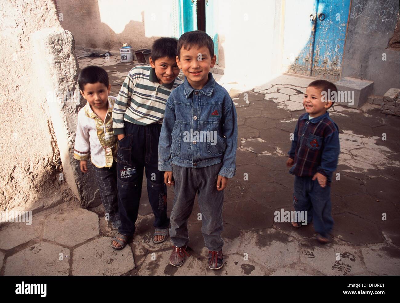 Group uyghur children hi-res stock photography and images - Alamy