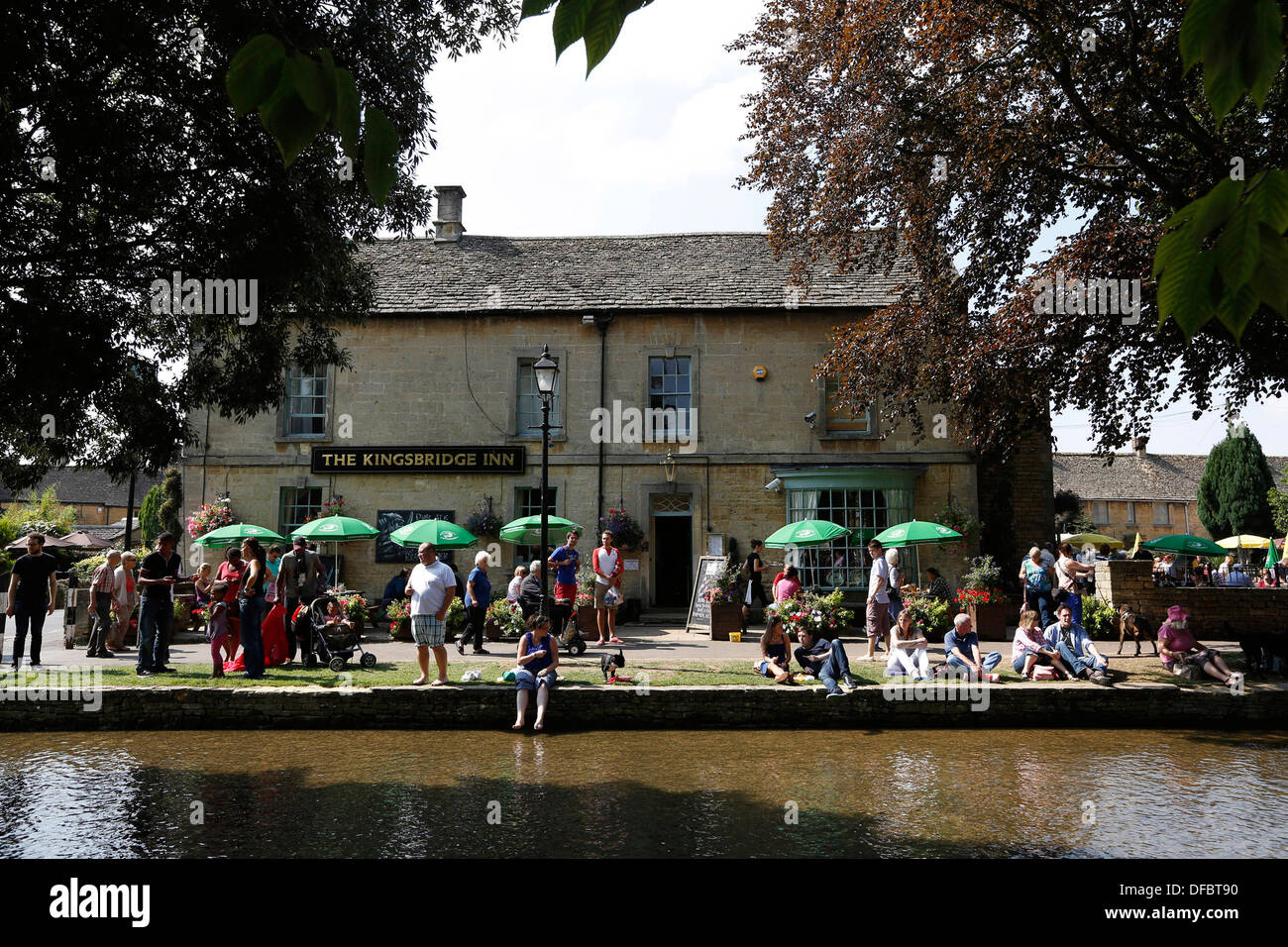 The Kingsbridge Inn High Resolution Stock Photography and Images - Alamy