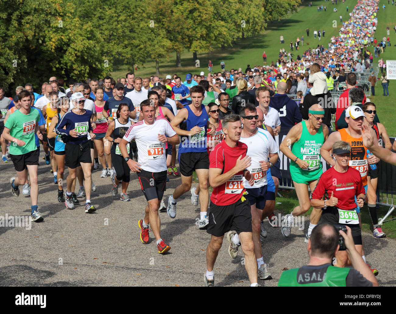 Half windsor hi-res stock photography and images - Alamy