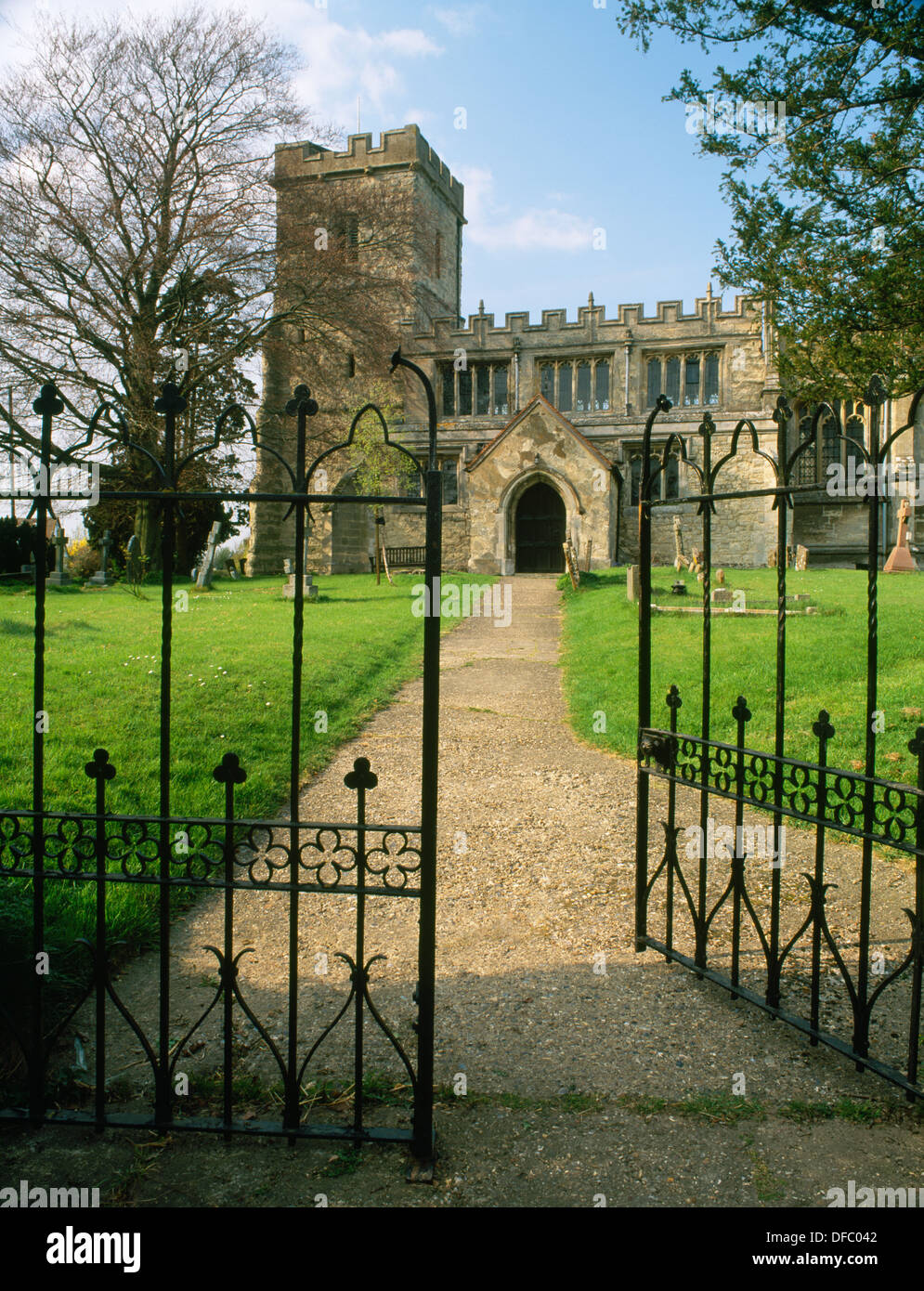 Popular saint Sir John Schorne was rector of North Marston Parish ...