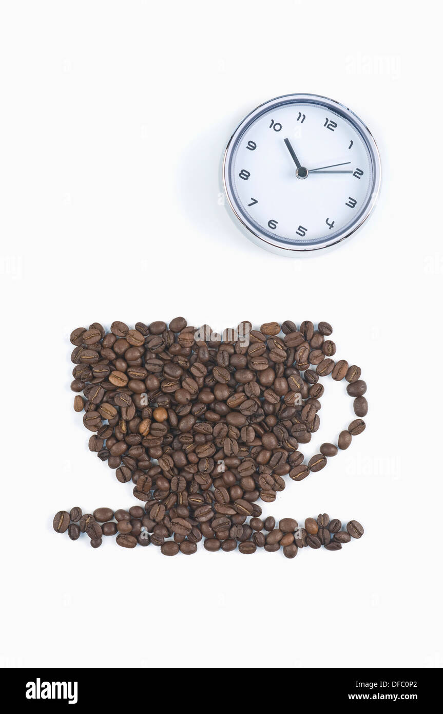Food in shape clock hi-res stock photography and images - Alamy