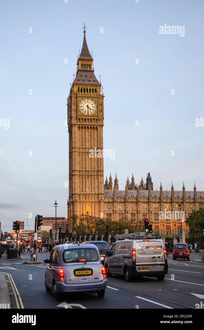 United Kingdom, London, View of Big Ben Clock Tower with traffic Stock ...