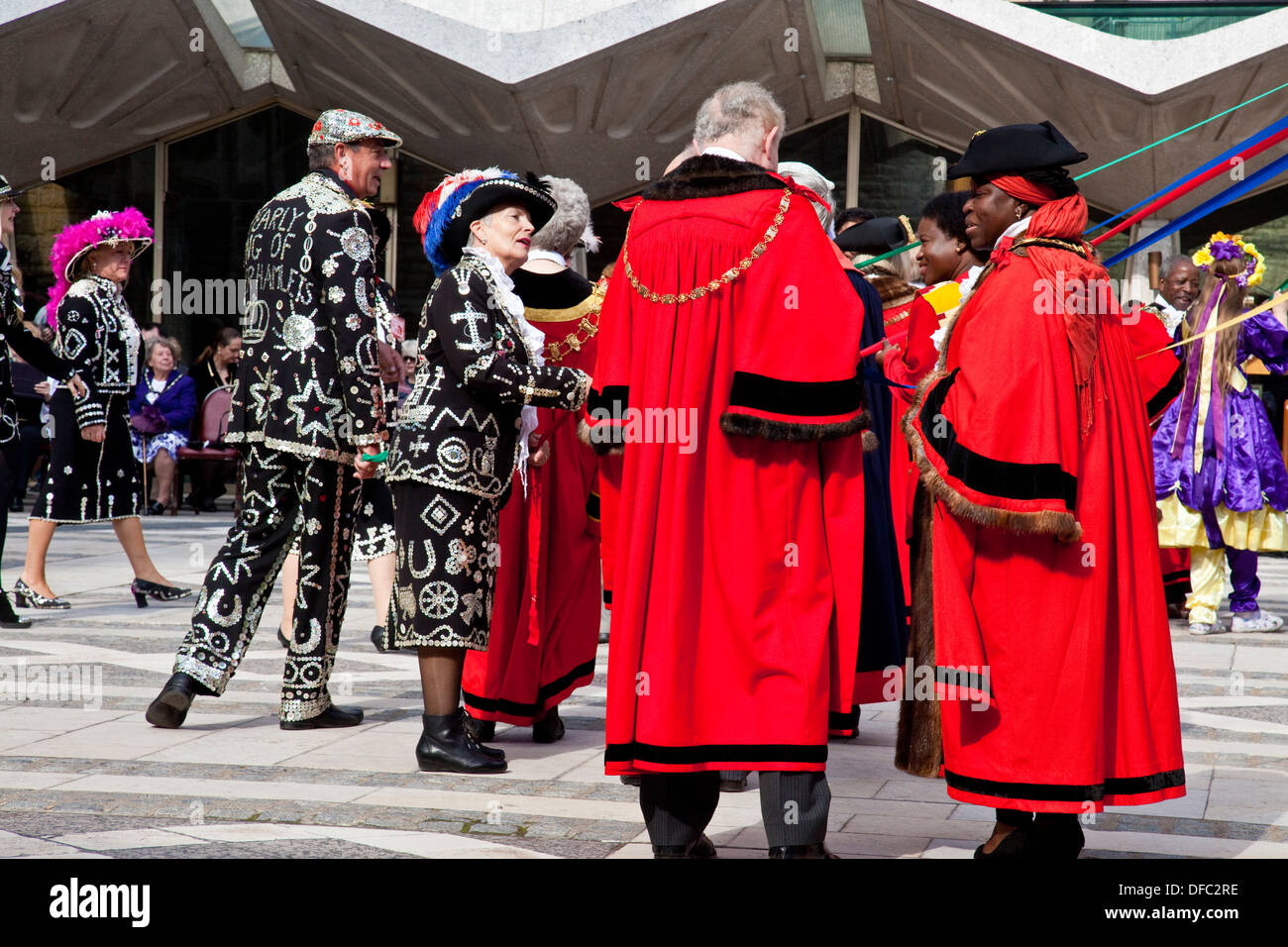 The Pearly Kings and Queens Costermongers Harvest Festival, London ...
