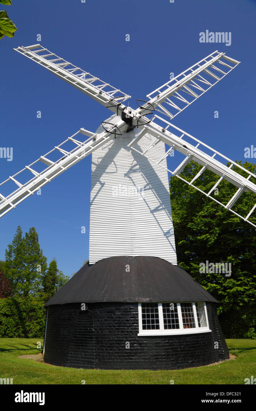 Stocks windmill hi-res stock photography and images - Alamy