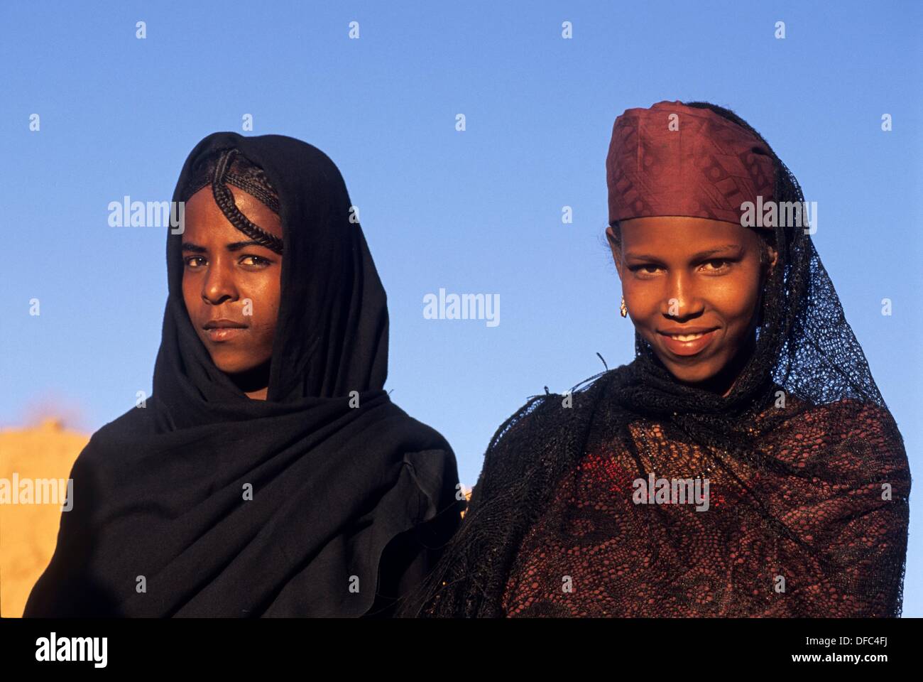Young tuareg woman High Resolution Stock Photography and Images - Alamy