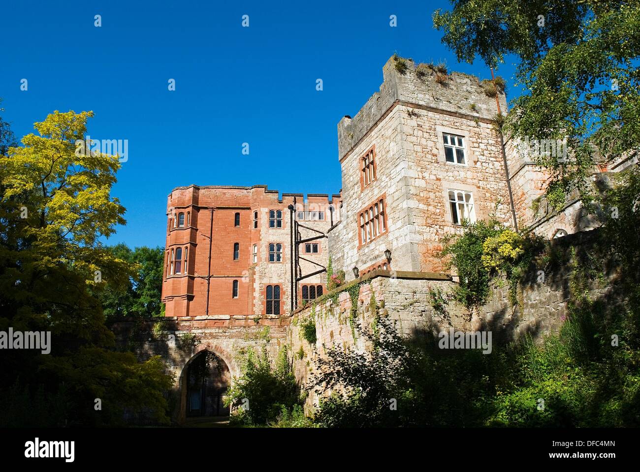 Ruthin castle hotel hi-res stock photography and images - Alamy