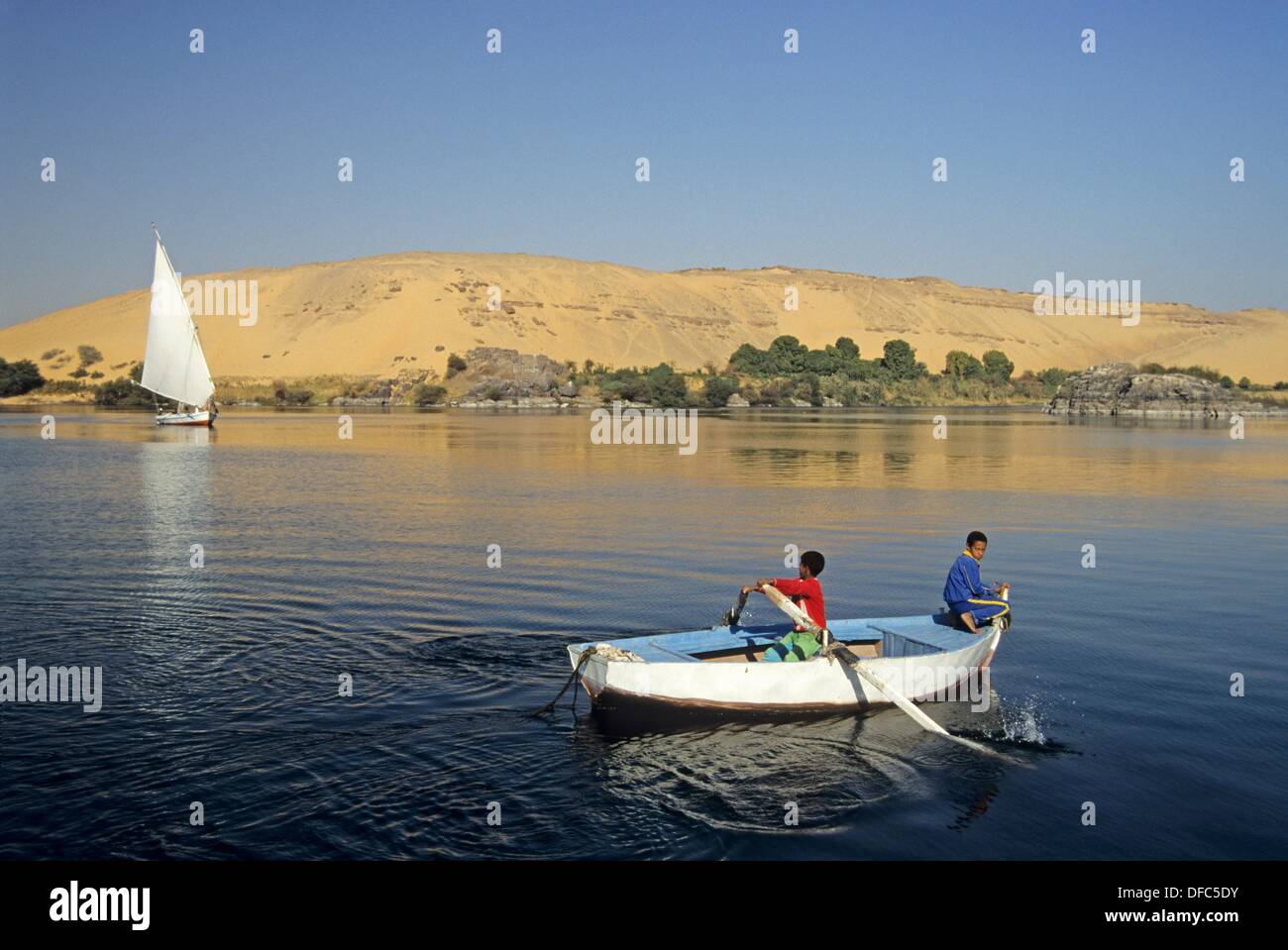Child rowing africa hi-res stock photography and images - Alamy