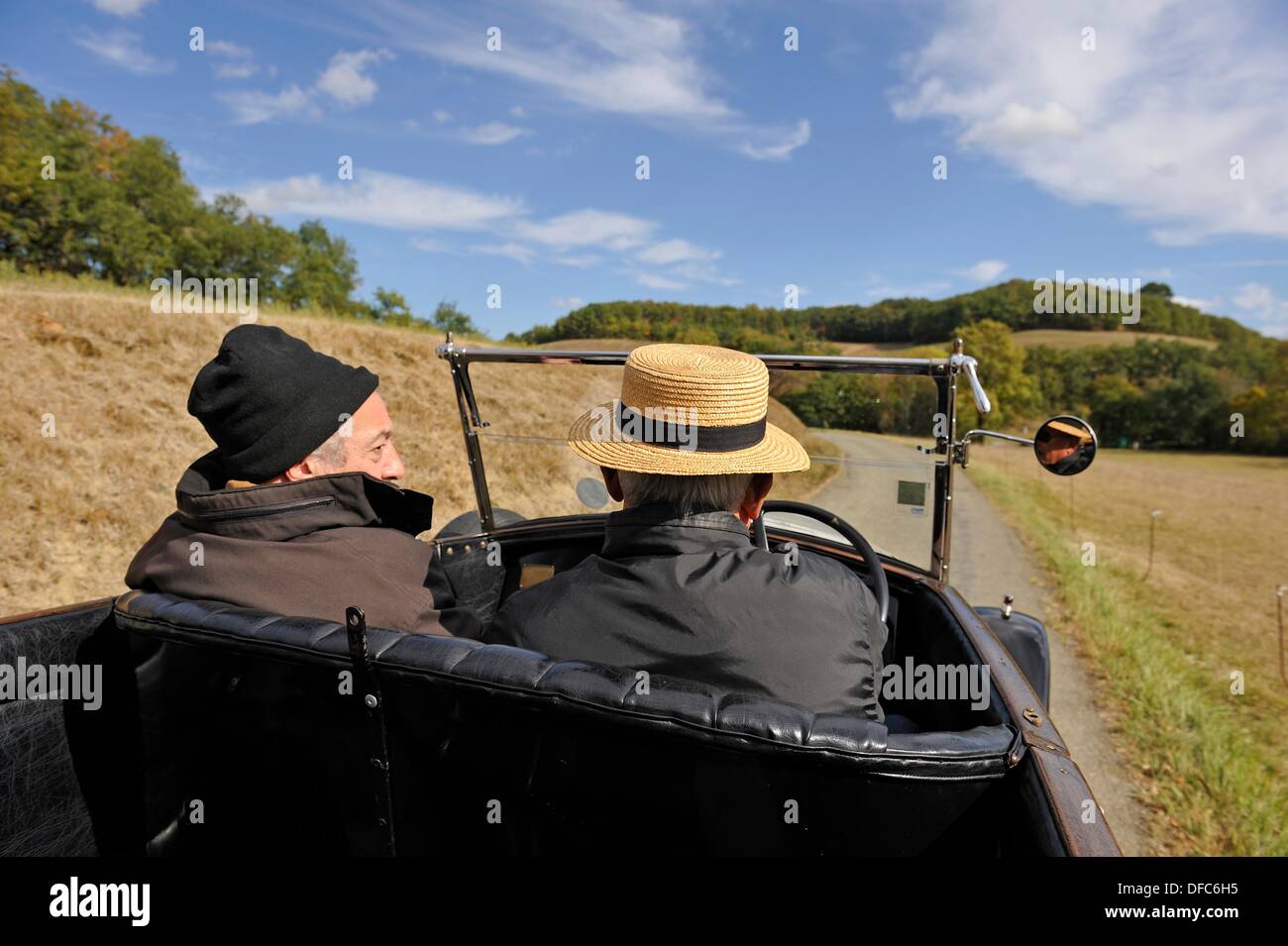 drive with an open touring vintage car Renault 1925 around Auch Gers ...