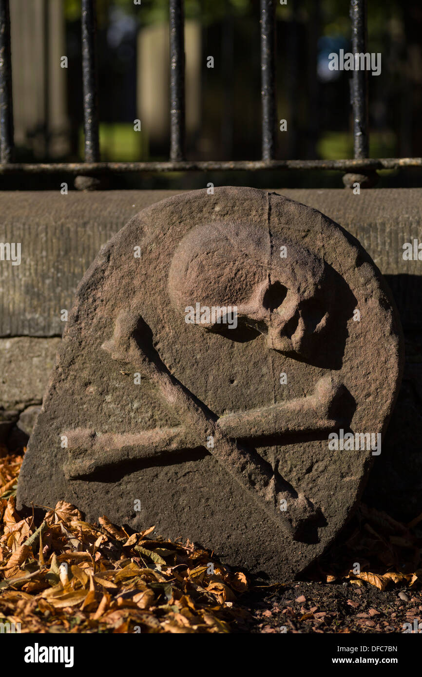 Macabre scotland gruesome gravestone graveyard hi-res stock photography ...