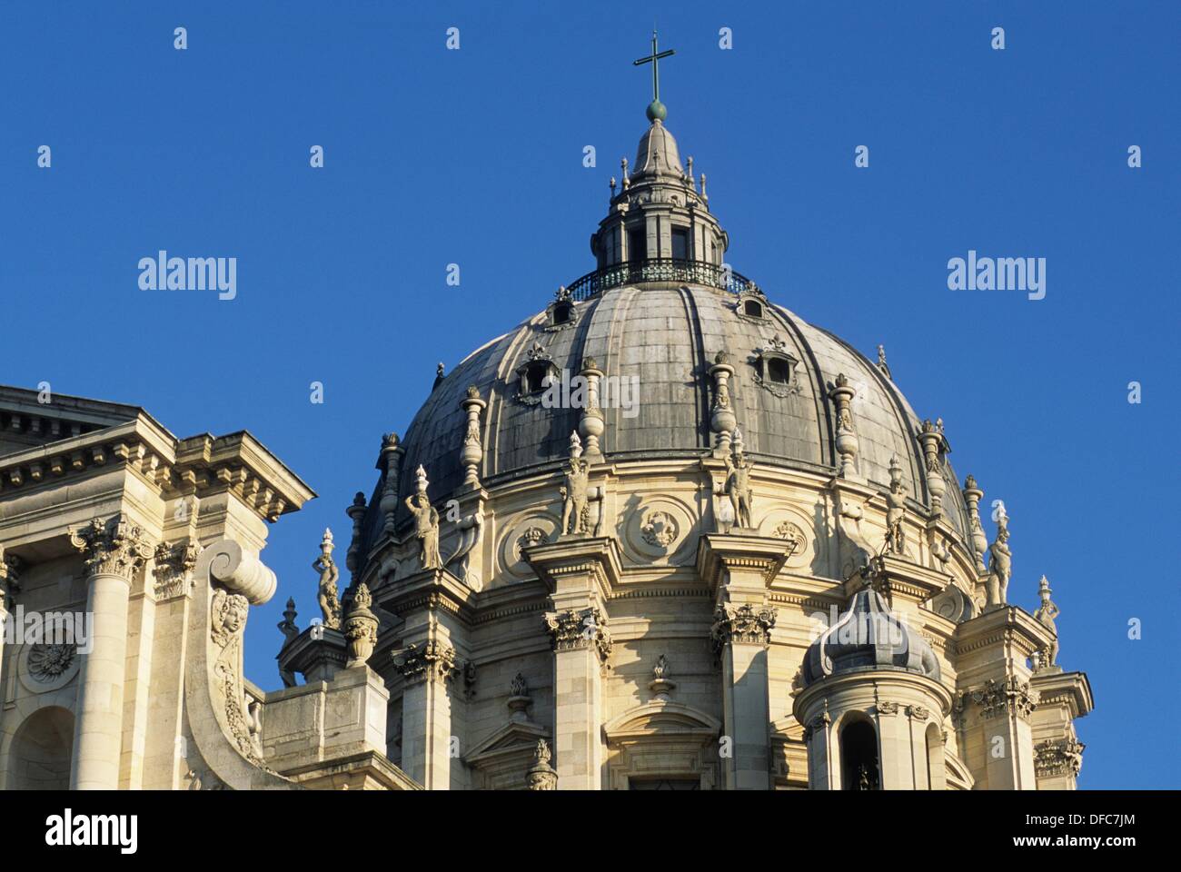 Val de grâce hi-res stock photography and images - Alamy