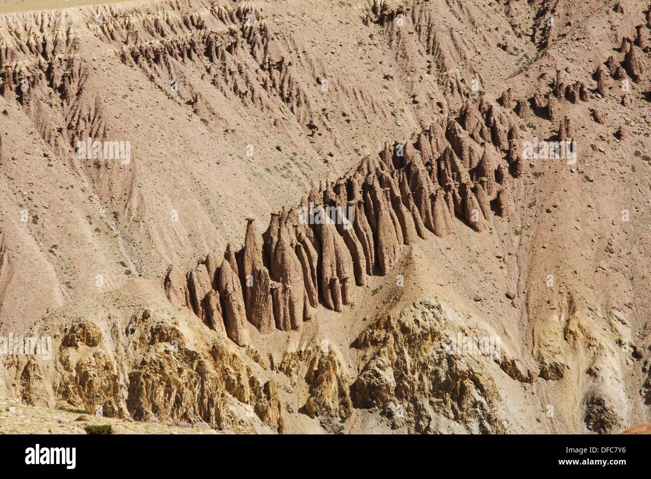 Ganda hi-res stock photography and images - Alamy