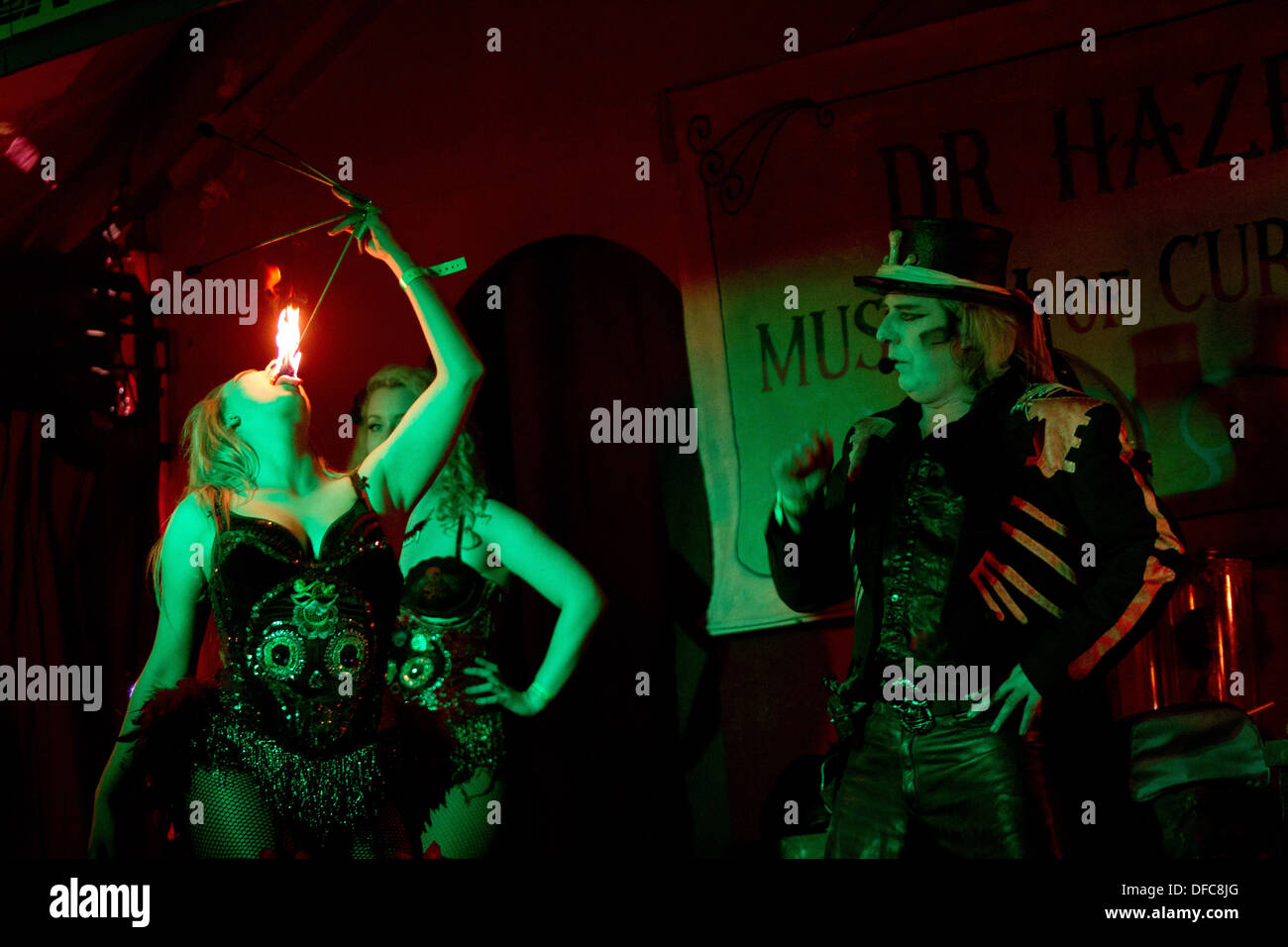 Freak Show Circus Performers Stock Photo - Alamy