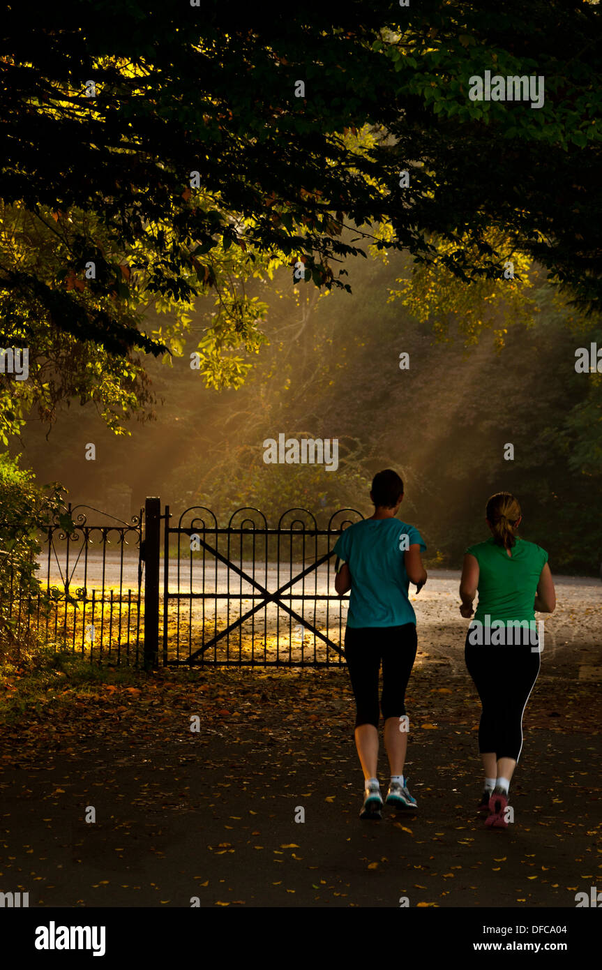 Female joggers hi-res stock photography and images - Alamy