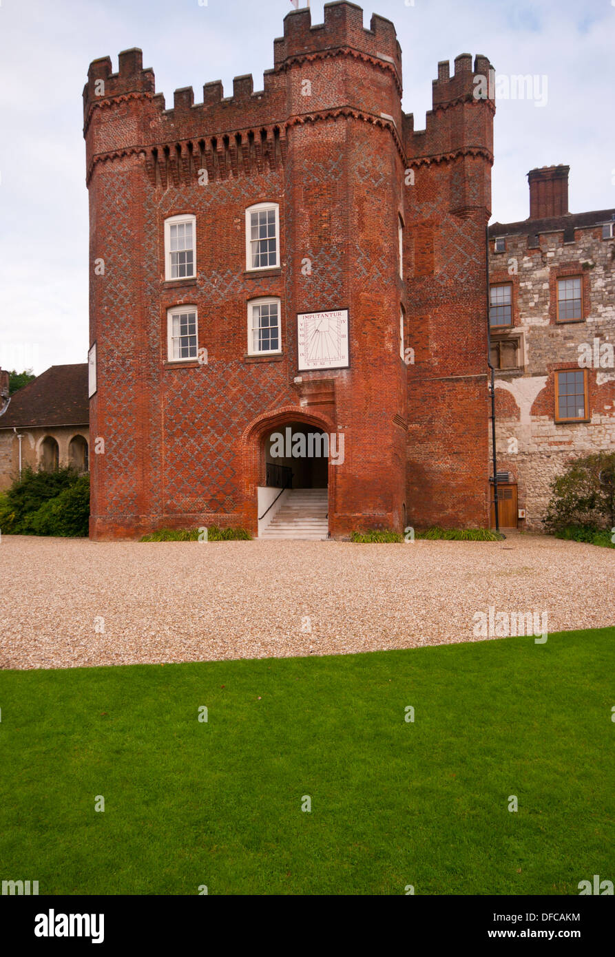 Farnham castle entrance farnham surrey hi-res stock photography and ...