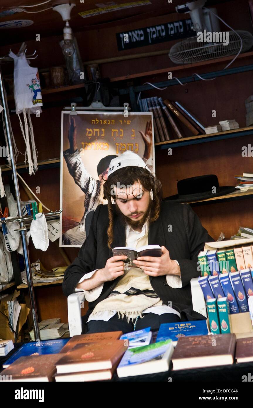 Breslov hasidic hi-res stock photography and images - Alamy