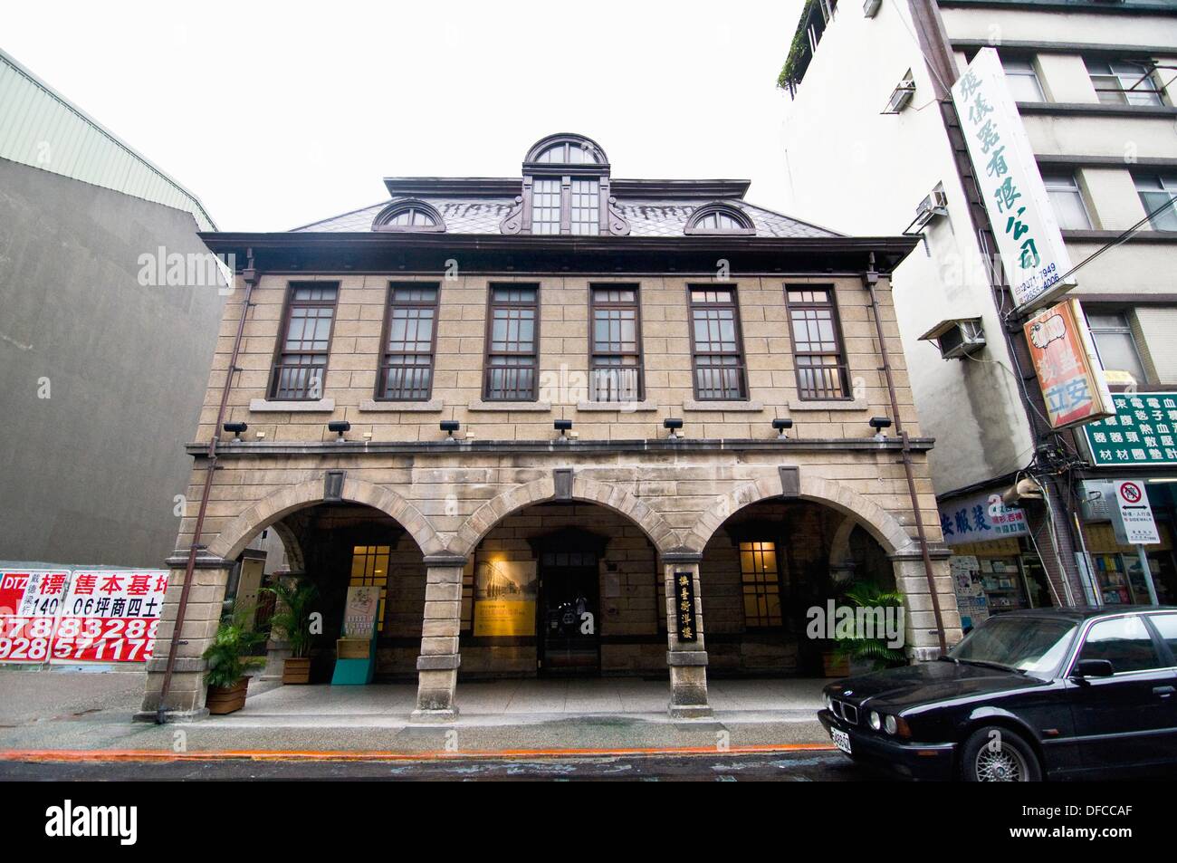 Old japanese house hi-res stock photography and images - Alamy