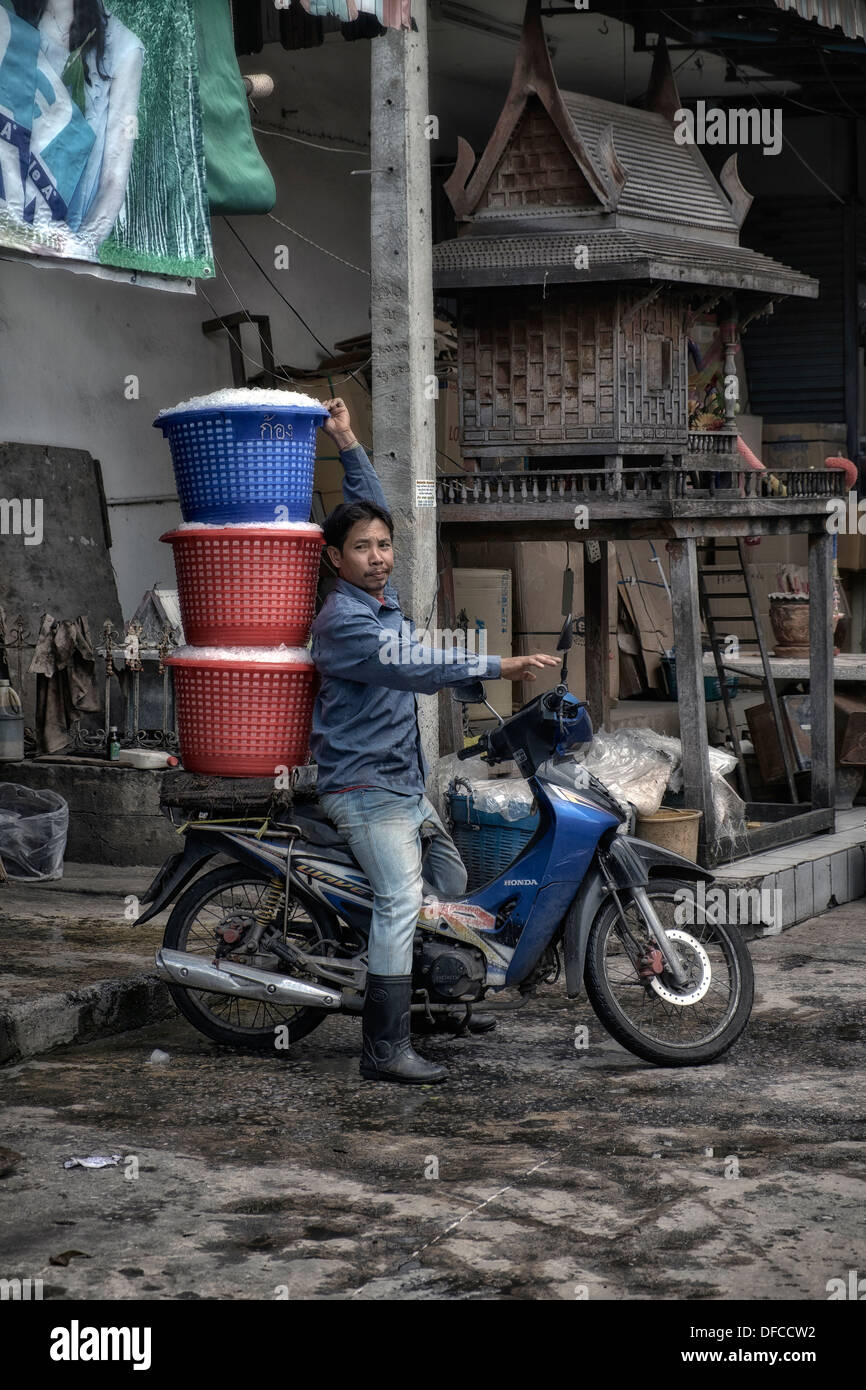 Loaded motorcycle hi-res stock photography and images - Alamy