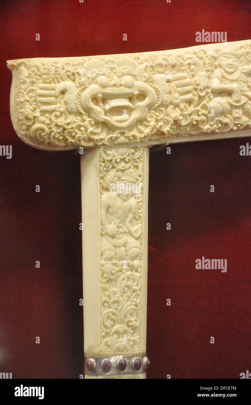 Ubud (Bali, Indonesia): detail of an antique Balinese keris ...