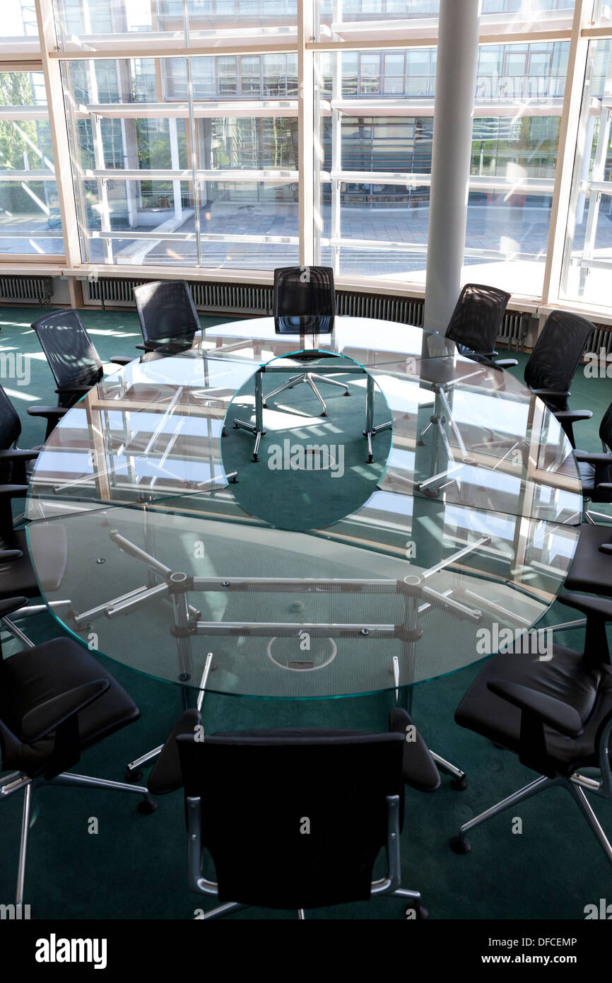 Empty conference room Stock Photo - Alamy