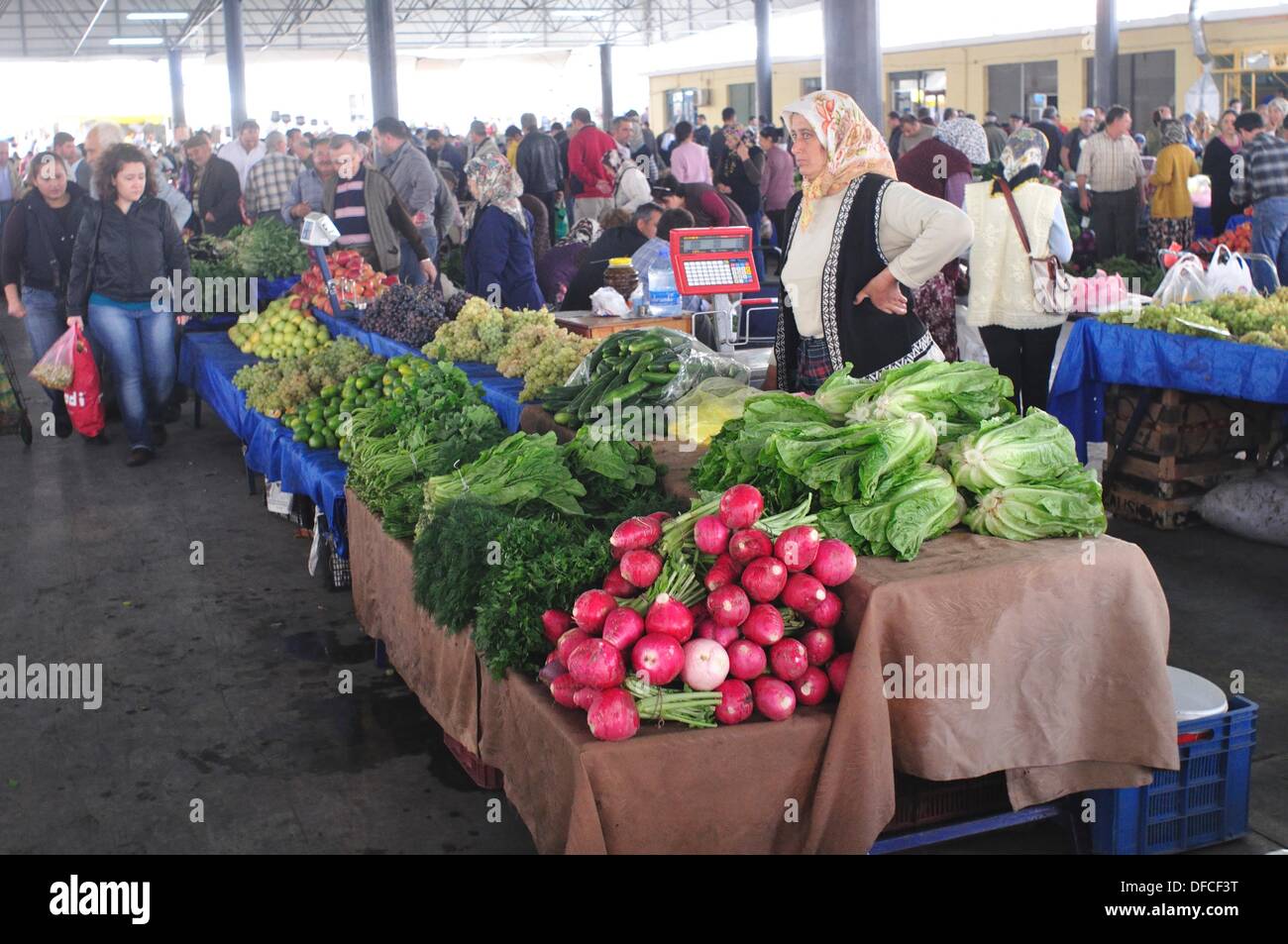 Woman fruit stall turkey hi-res stock photography and images - Alamy