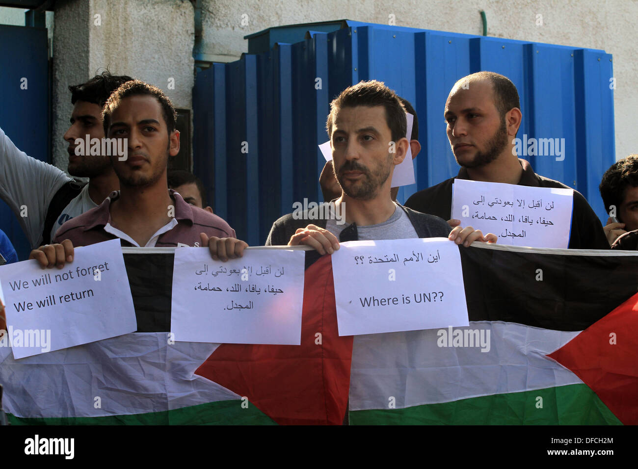 Second intifada protest hi-res stock photography and images - Alamy