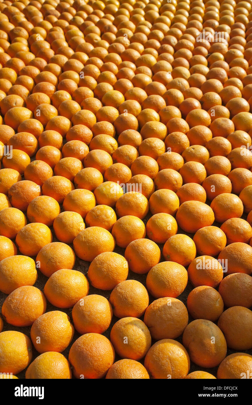 Colourful fruit on display hi-res stock photography and images - Alamy