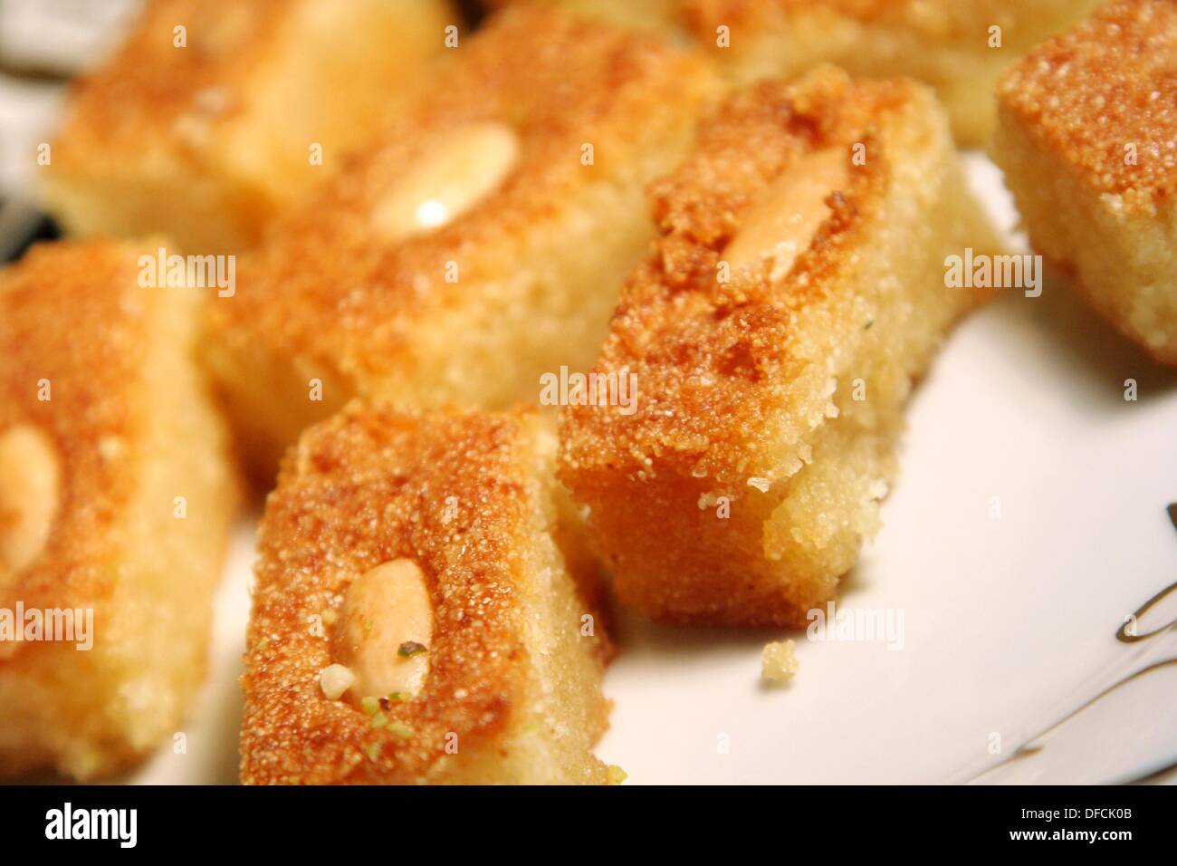 Arabic sweet semolina cake hi-res stock photography and images - Alamy