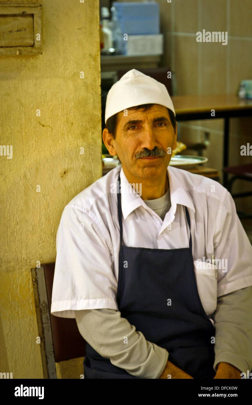 Kuwait fruit seller hi-res stock photography and images - Alamy