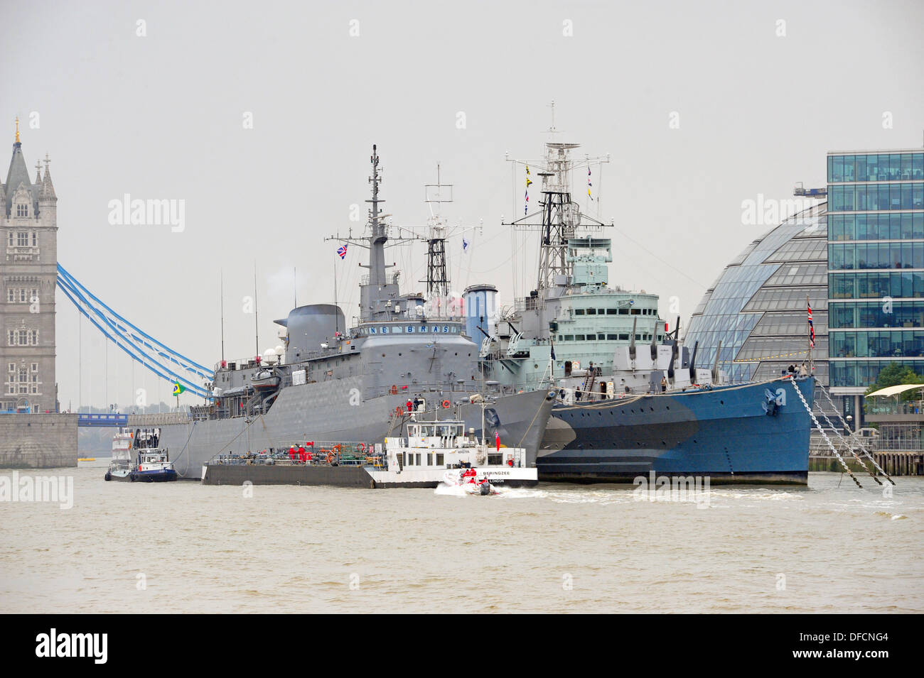 Brazilian navy niteroi class frigate hi-res stock photography and ...