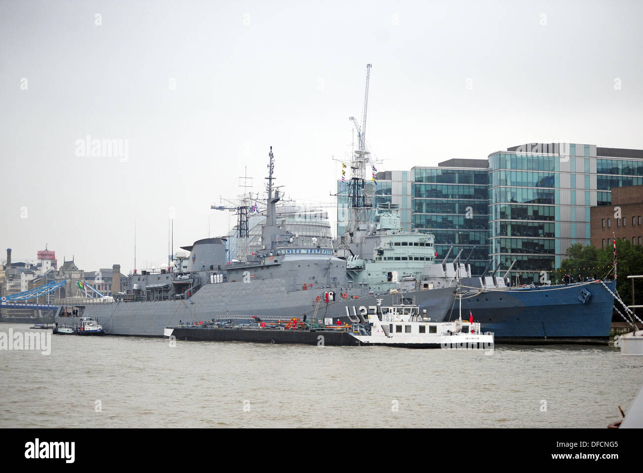 Brazilian navy niteroi class frigate hi-res stock photography and ...