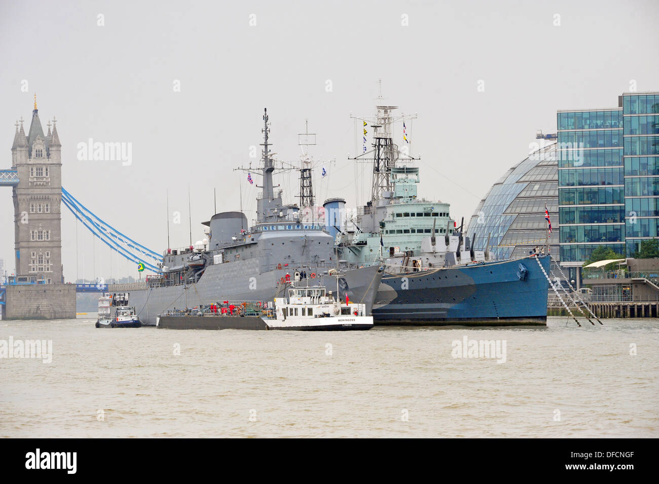 Brazilian navy niteroi class frigate hi-res stock photography and ...