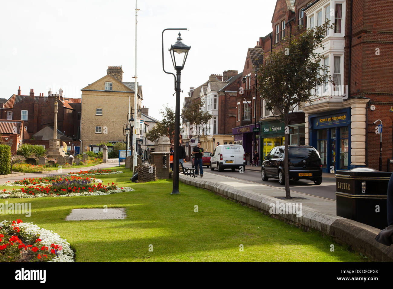 Parish church gardens hi-res stock photography and images - Alamy