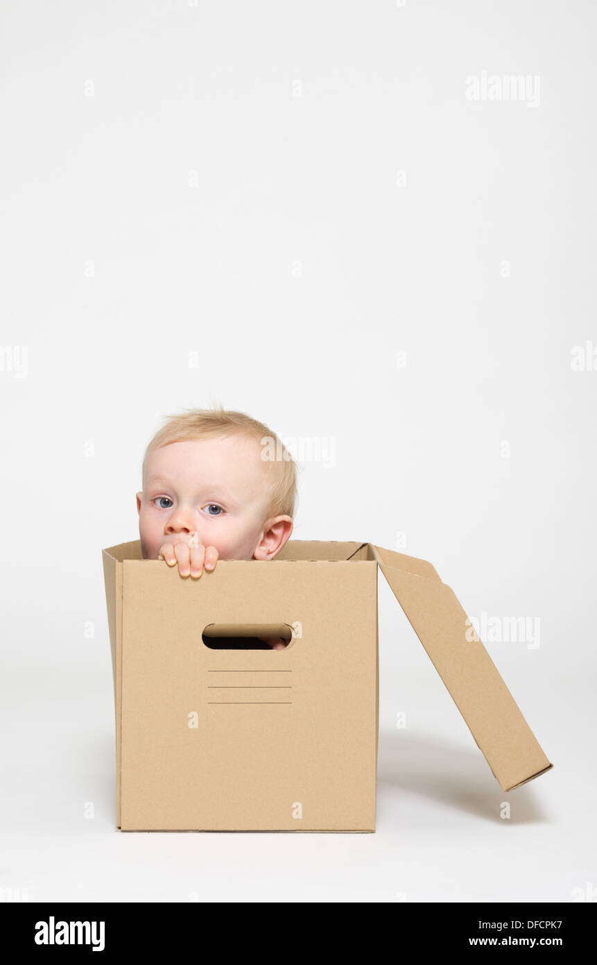 Box boy hi-res stock photography and images - Alamy