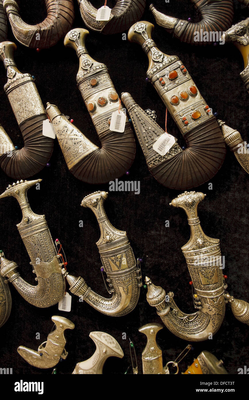Arab dagger hi-res stock photography and images - Alamy