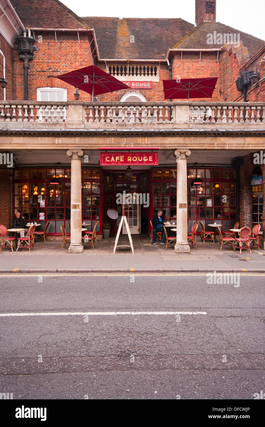 Cafes exterior hi-res stock photography and images - Alamy