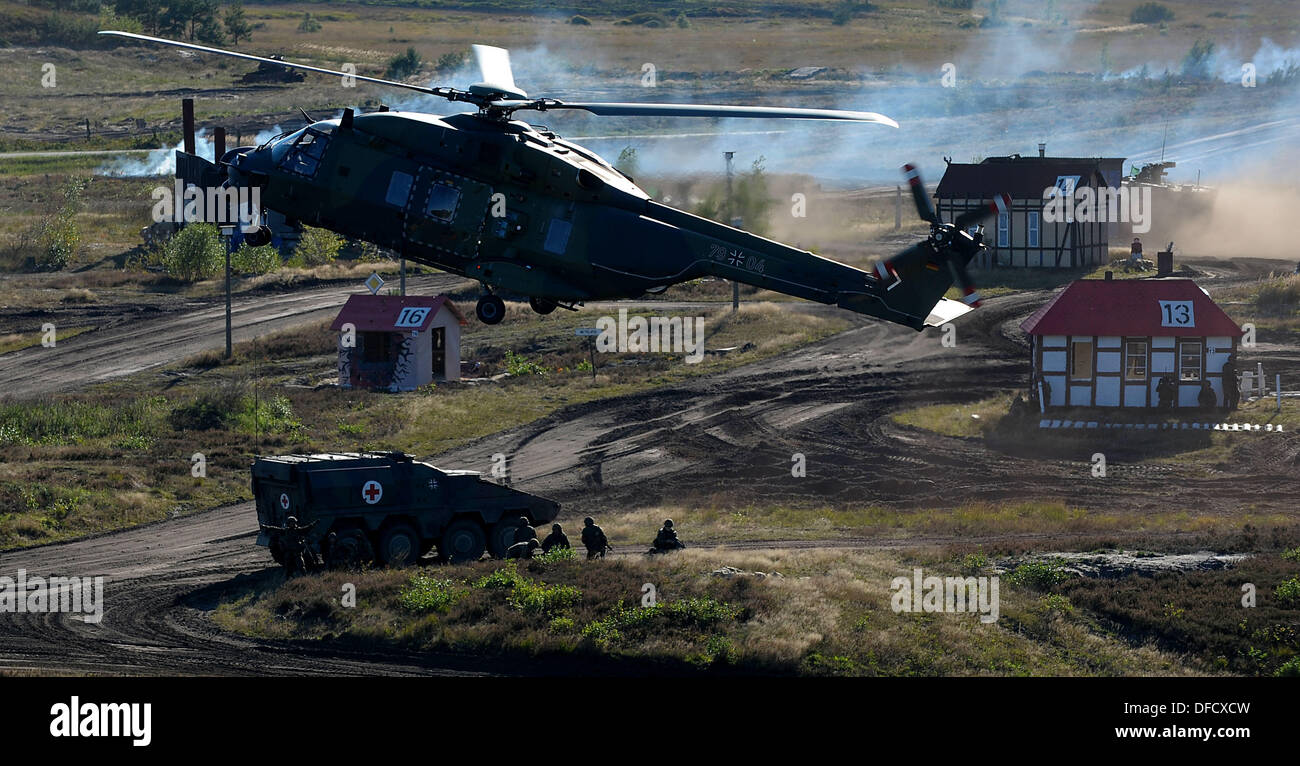 Military training areas hi-res stock photography and images - Alamy