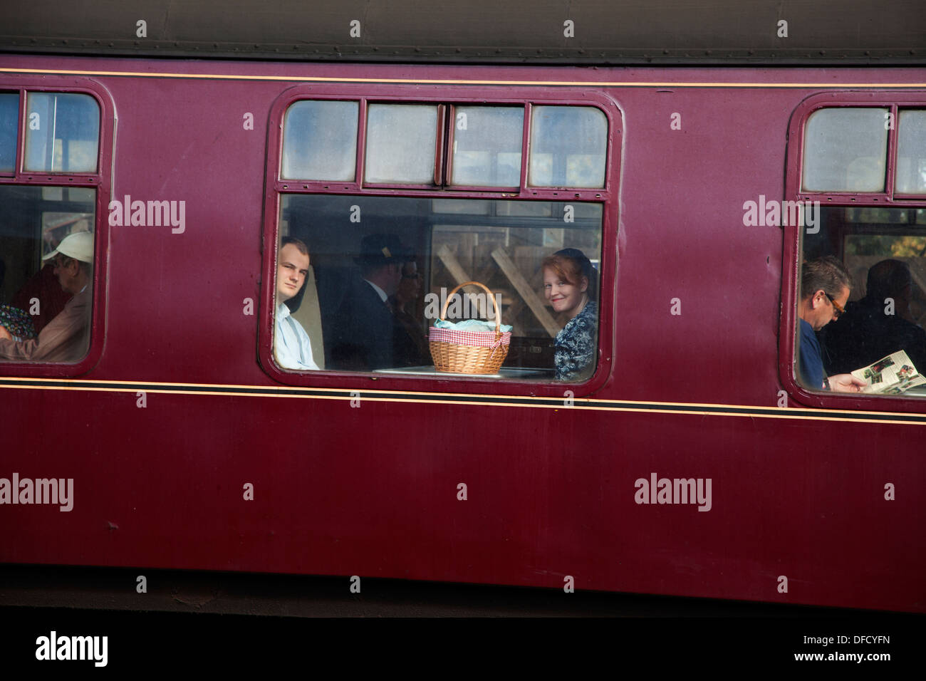 1940s train hi-res stock photography and images - Alamy