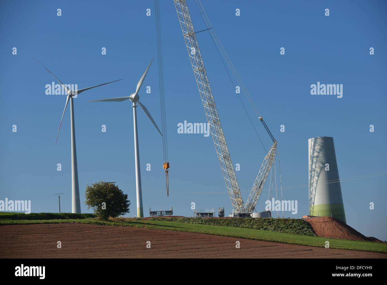 View of operational wind turbines and of those under construction on a ...