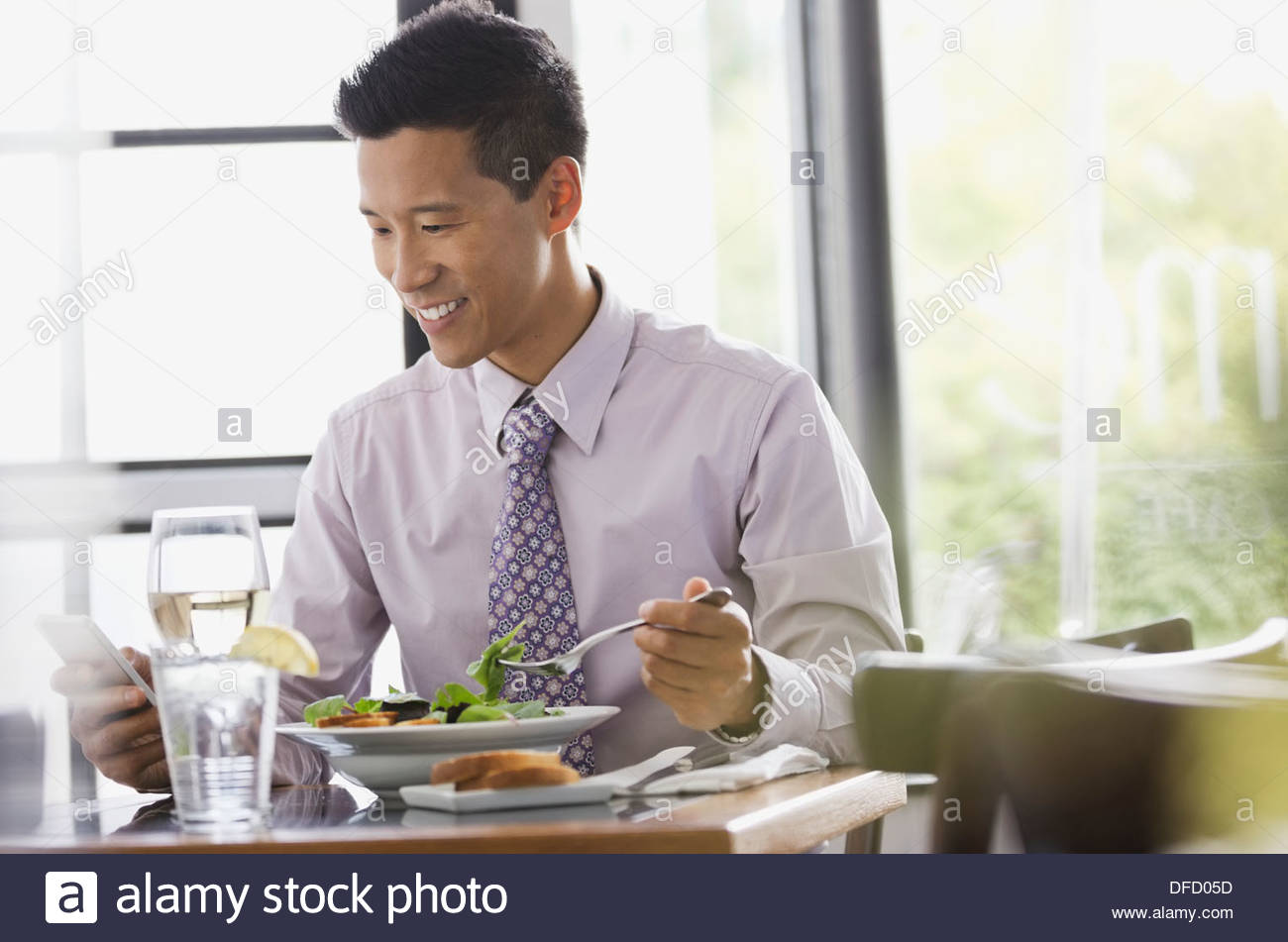 Corporate dining hi-res stock photography and images - Alamy